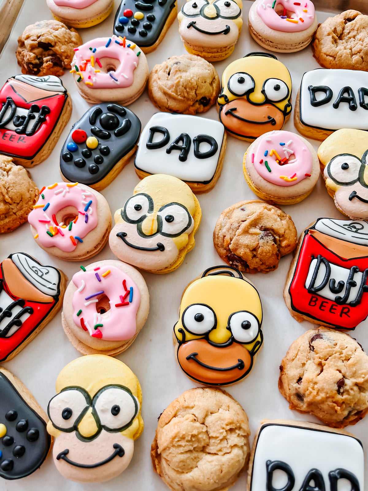 Simpsons Fathers Day Treat Box – Bake or Eat Sweets